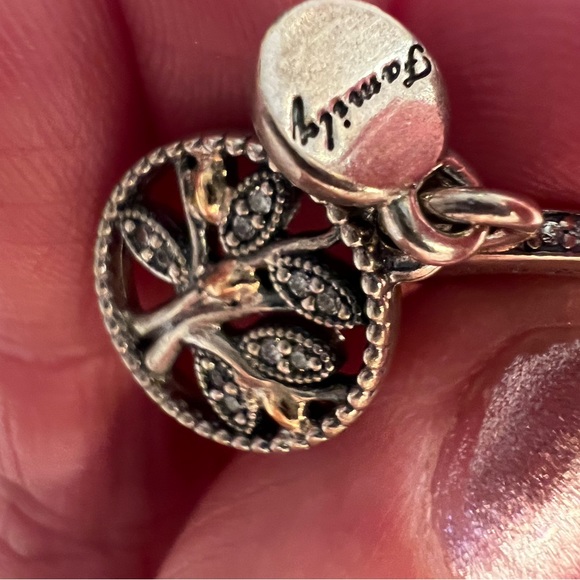 Pandora | Jewelry | Pandora Sparkling Family Tree Charm | Poshmark